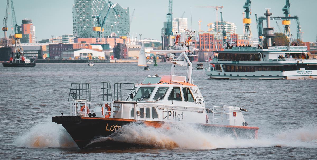 Selecting the right pilot boat - Marine-Pilots.com