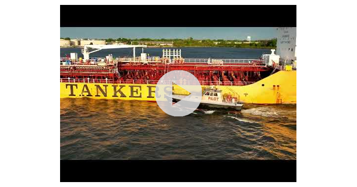 Delaware River Pilot Boat Transfers Pilot to Moving Ship - Marine ...