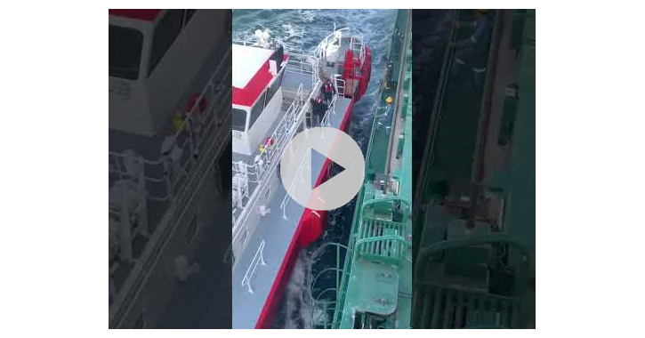 Smooth pilot boarding by SWATH Vessel (Netherlands) - Marine-Pilots.com