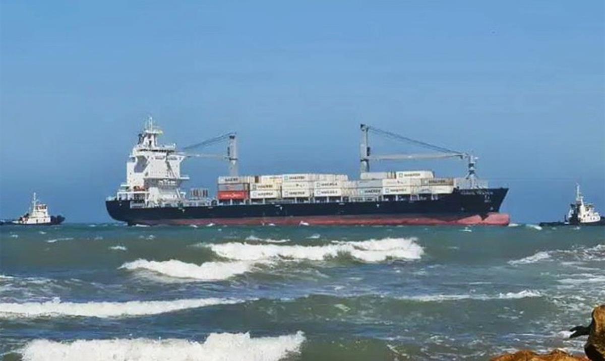 Container ship grounding, Mar del Plata, Argentina - Marine-Pilots.com