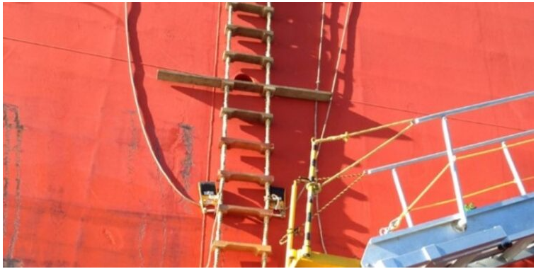 The pilot ladder shouldn’t be a killing ladder! - Marine-Pilots.com