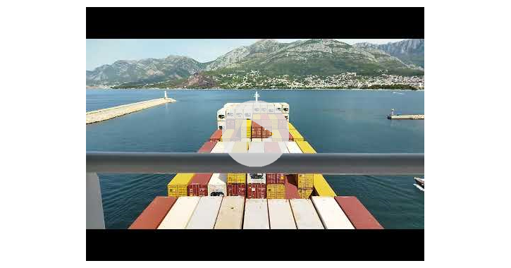 Harbour Pilot capt.Momčilo Milić in maneuvring on m/v 'Contship Top ...