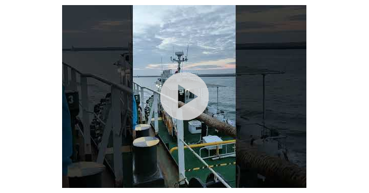 Pilot onboard disembarking gen. cargo ship - Marine-Pilots.com