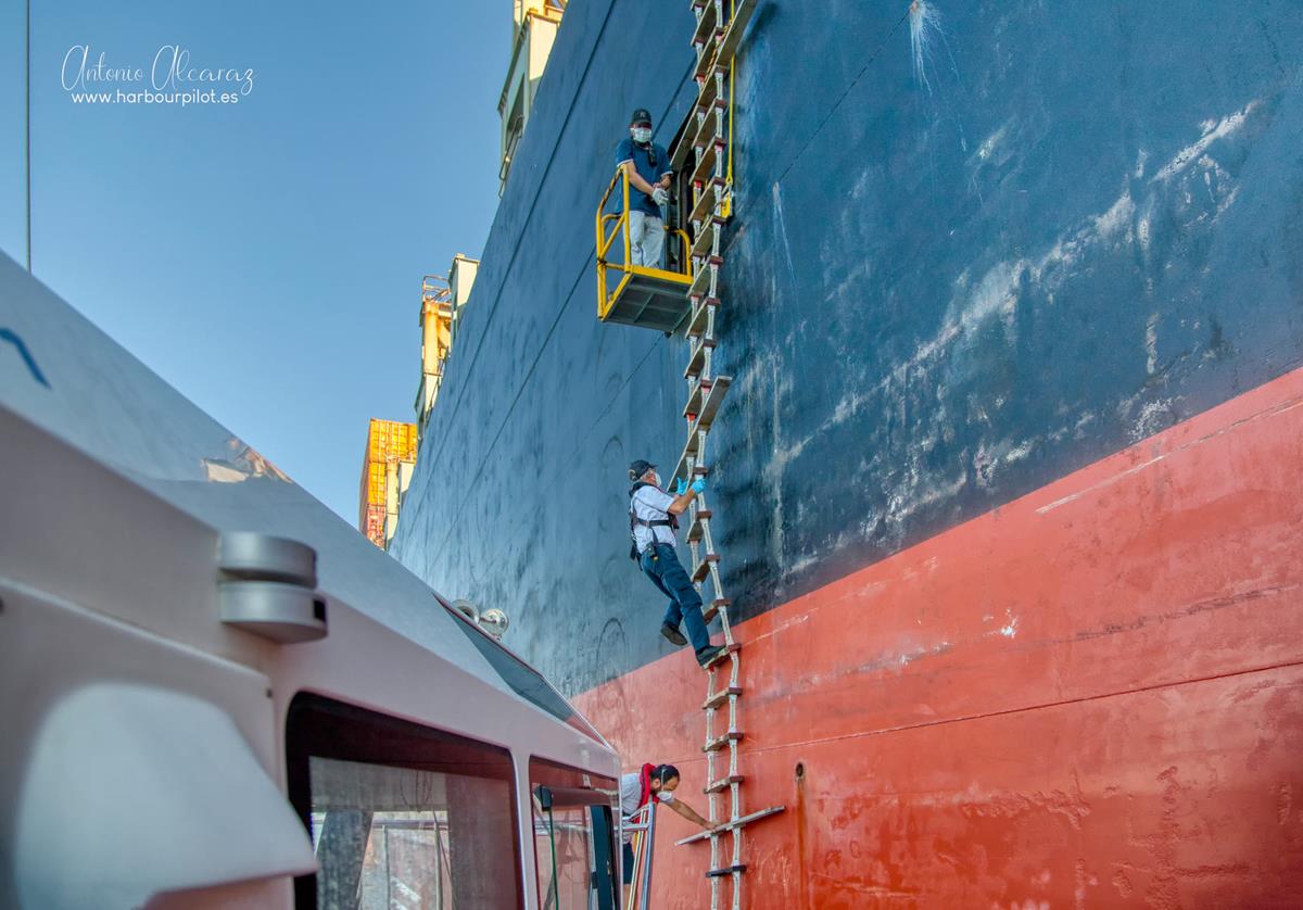 Pilot ladders - bits and pieces and a bit of testing - Marine-Pilots.com