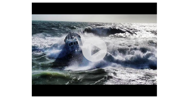 Pilot boat 'Balblair' rough weather sea trials. Safehaven Marine ...